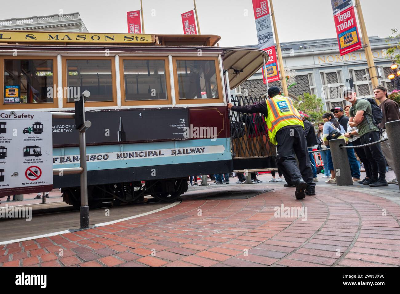 Classic san francisco cable hi-res stock photography and images - Alamy