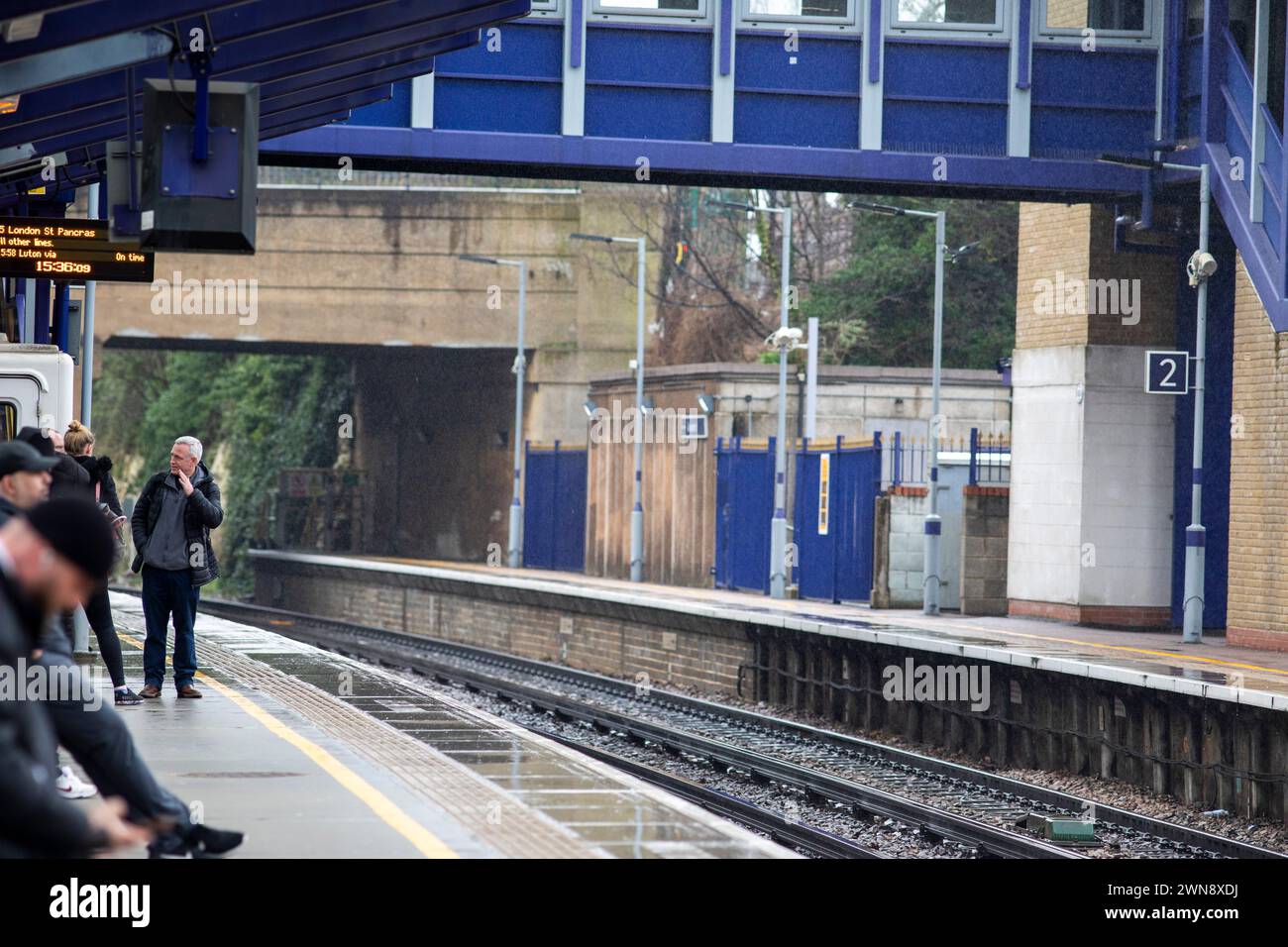 A wet day at Gravesend railway station, Kent, UK Stock Photo - Alamy