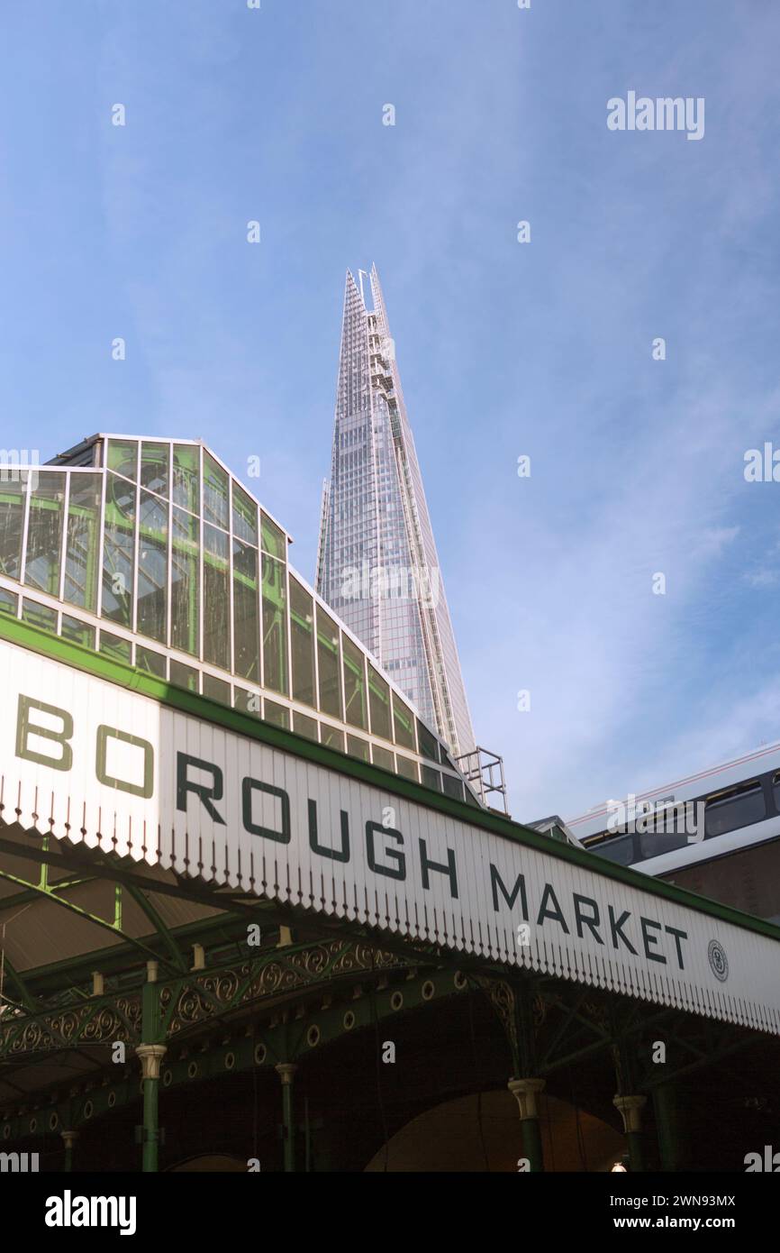 Borough market sign uk hi-res stock photography and images - Alamy