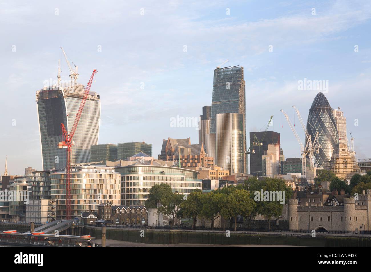 London new buildings hi-res stock photography and images - Alamy