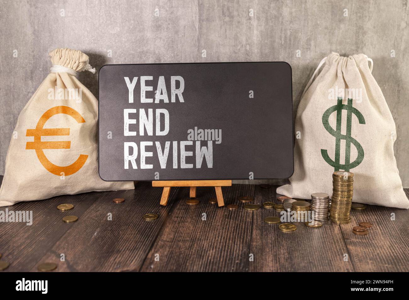 End of year review hi-res stock photography and images - Alamy