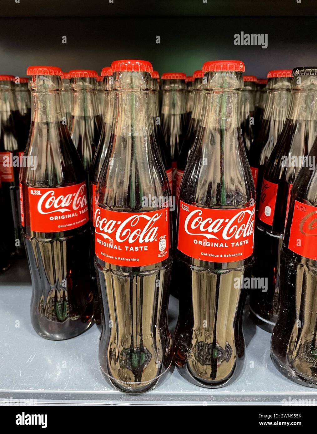 Bayern, Deutschland 01. März 2024: Hier der Blick im Supermarkt ...