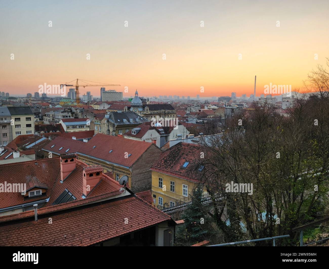 Beautiful sunset golden hour hi-res stock photography and images - Alamy