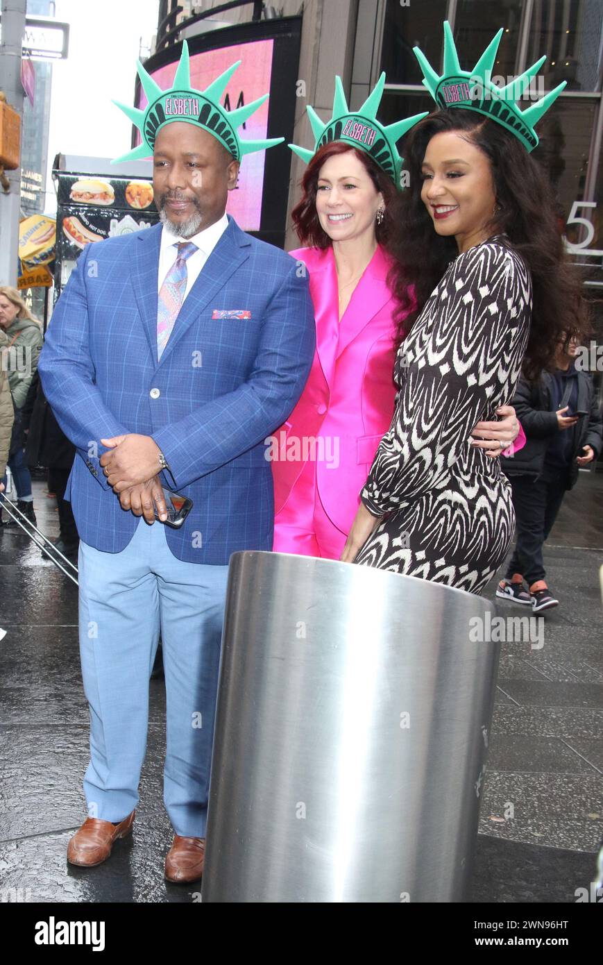 Newark, NY, USA. 28th Feb, 2024. Wendell Pierce, Carrie Preston and ...
