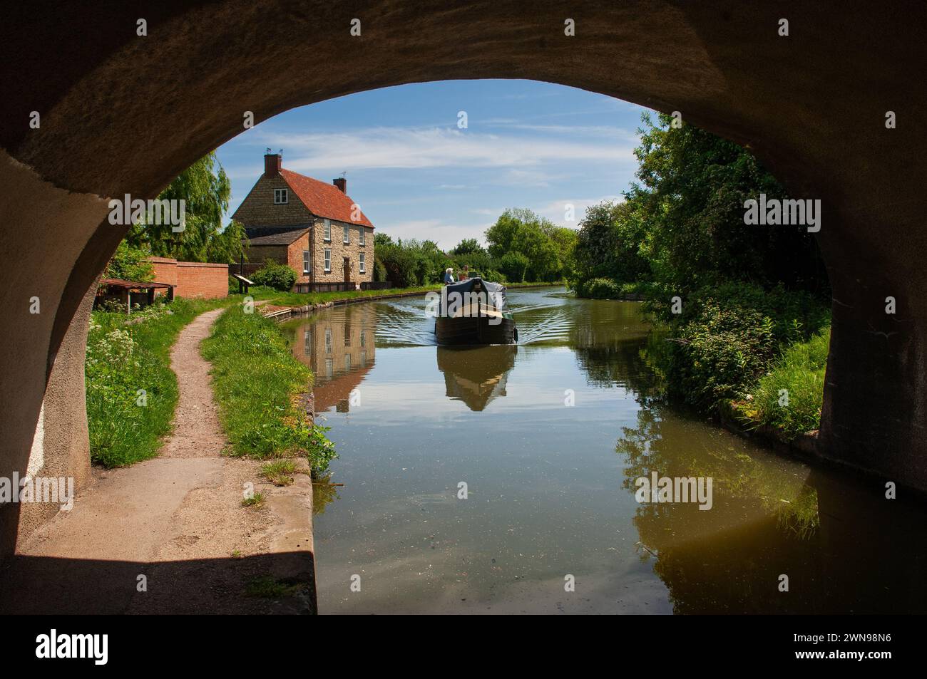 Grand Union Canal, Great Linford, Milton Keynes, Buckinghamshire ...