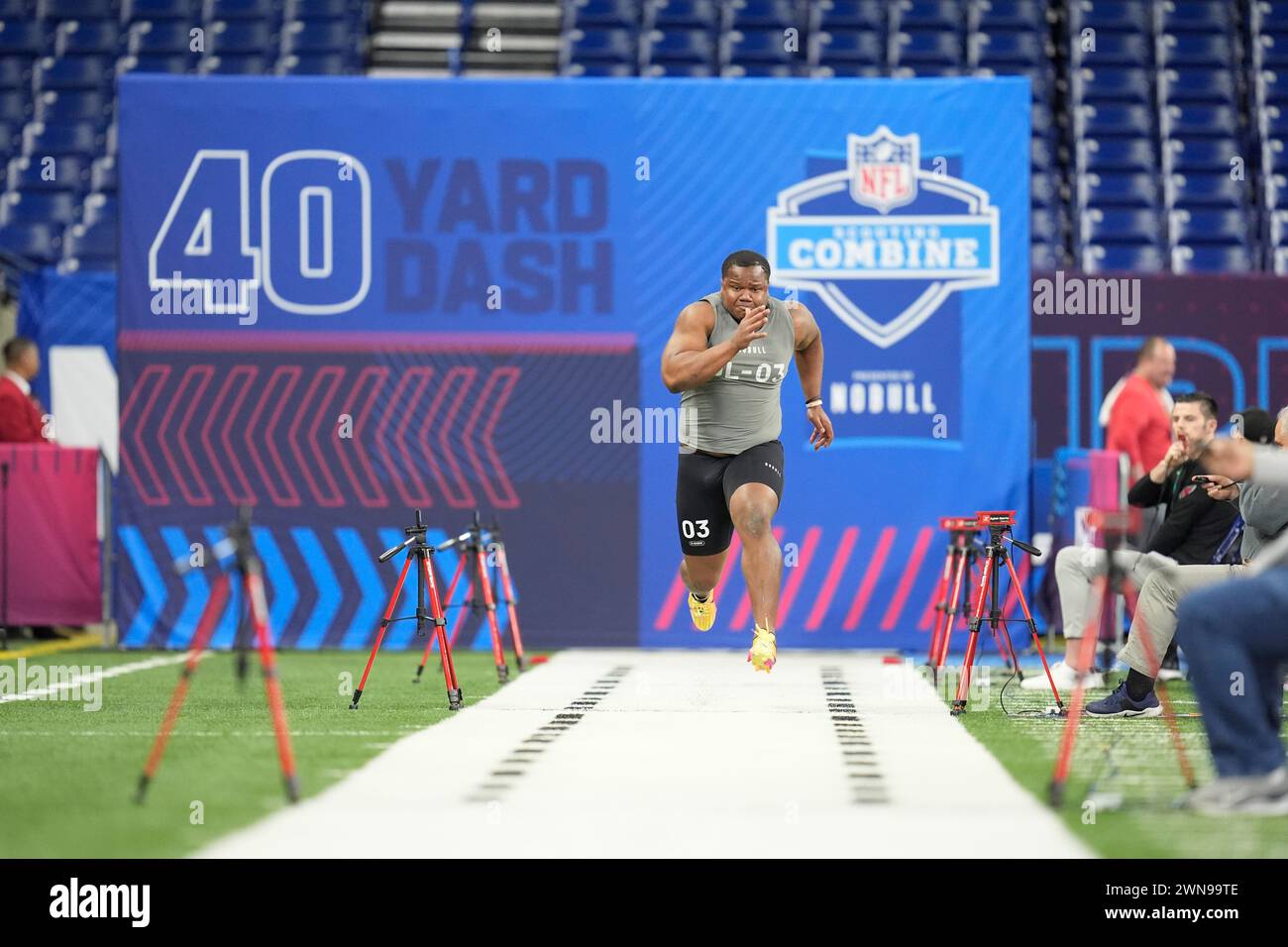 Clemson defensive lineman Tyler Davis runs the 40-yard dash at the NFL football scouting combine ...