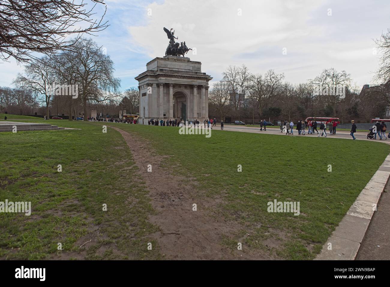 An informal shortcut or elephant path at the Wellington Arch, Hyde Park ...