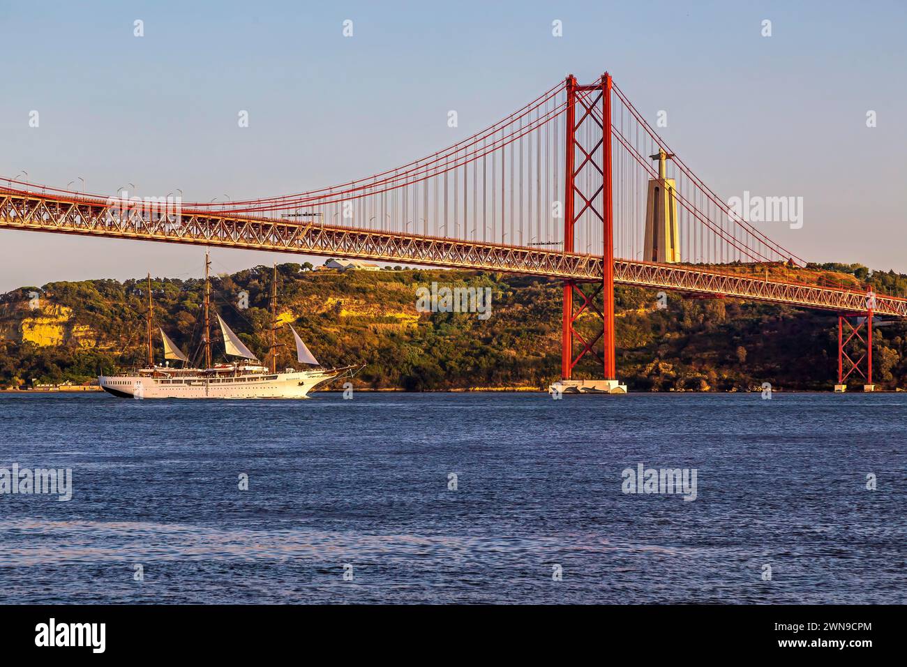 Big ship sails under bridge hi-res stock photography and images - Alamy