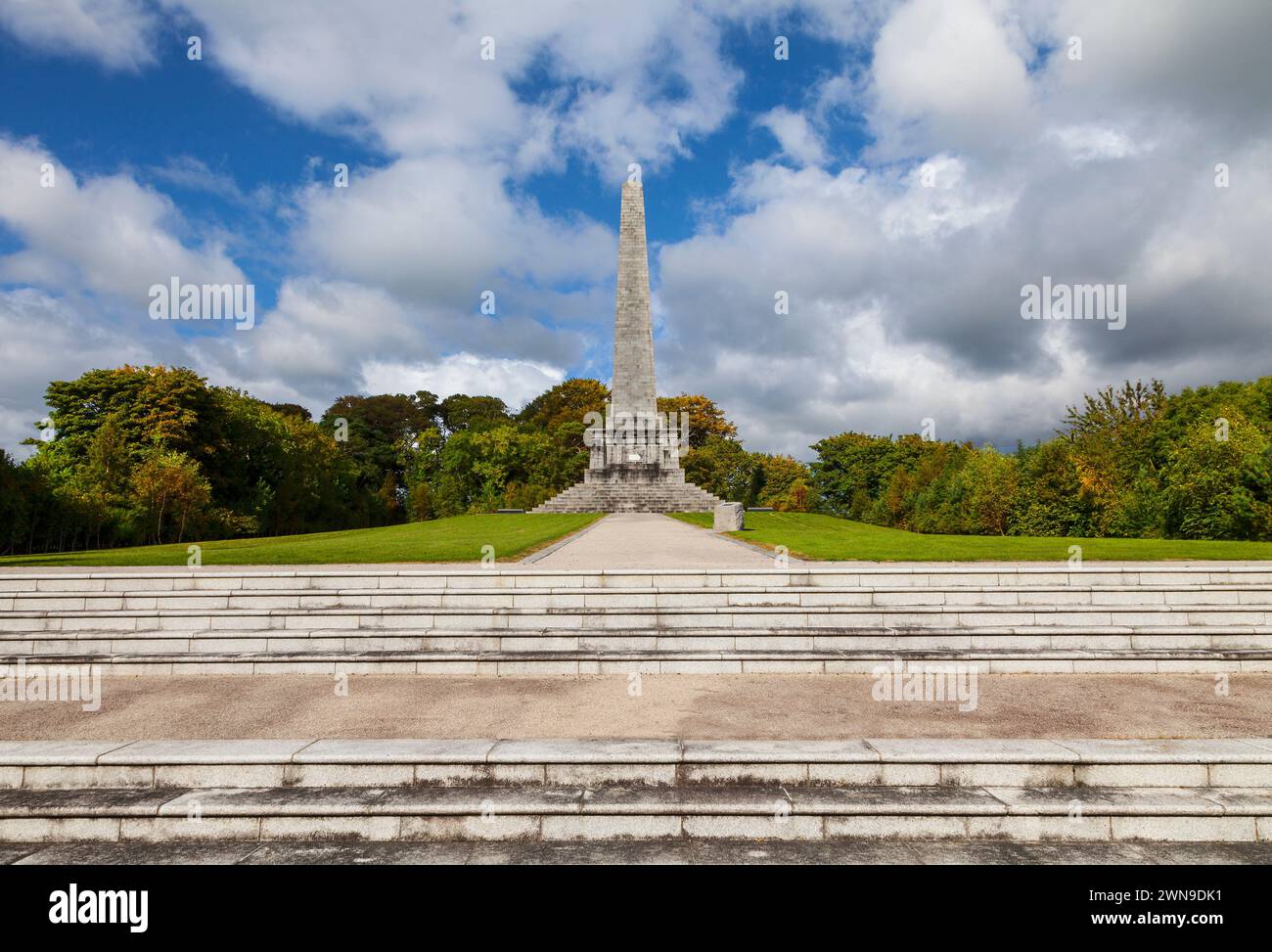 Obelisk monument war memorial hi-res stock photography and images - Alamy