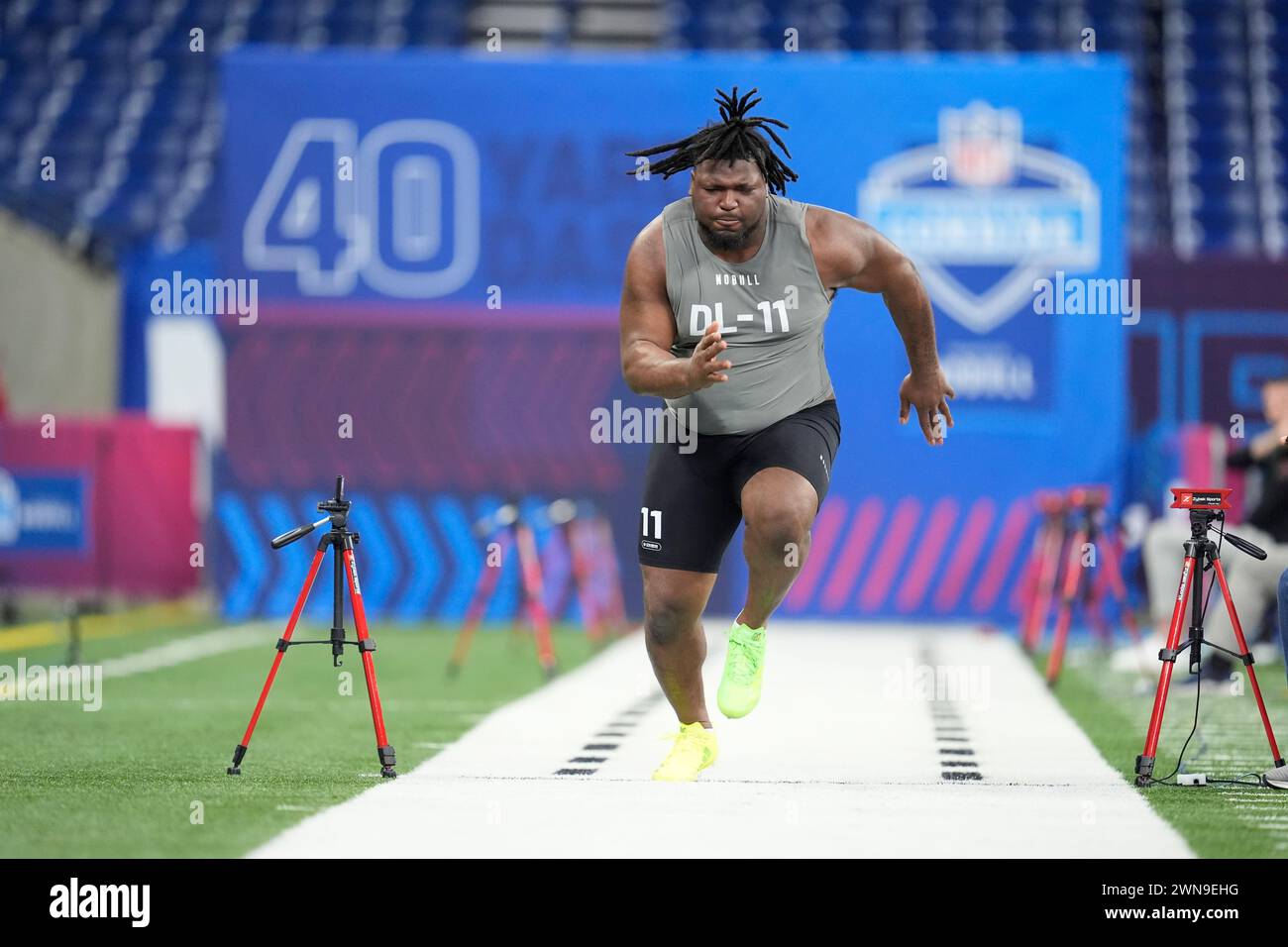 Texas A&M defensive lineman McKinnley Jackson runs the 40-yard dash at ...