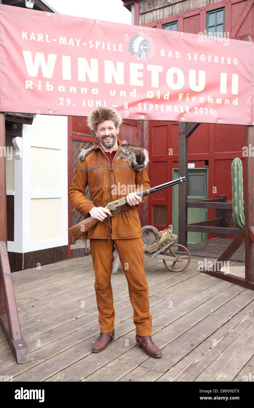 Jan Hartmann spielt den Westmann Old Firehand, die Karl-May-Spiele Bad ...