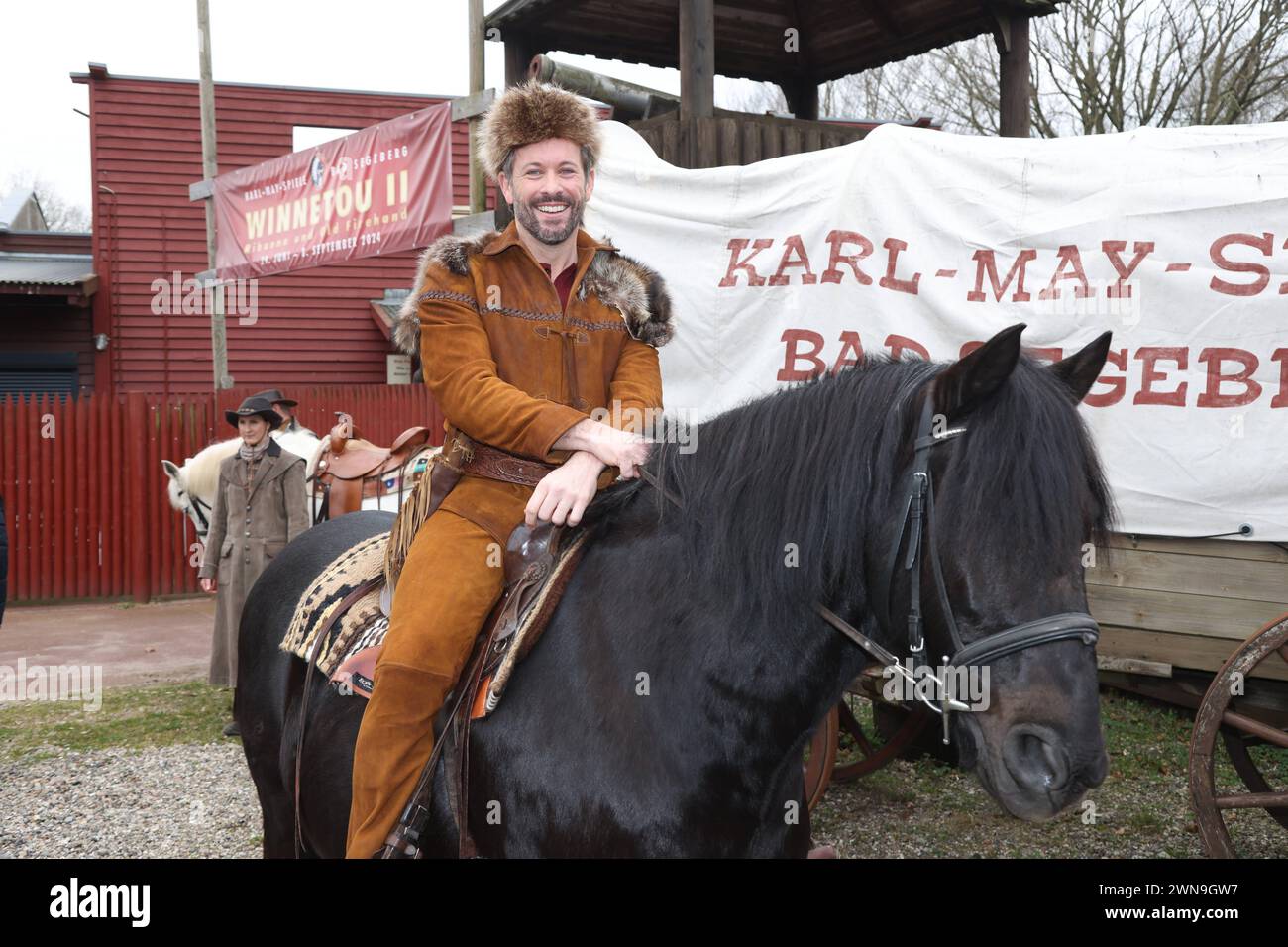 Jan Hartmann spielt den Westmann Old Firehand, die Karl-May-Spiele Bad ...