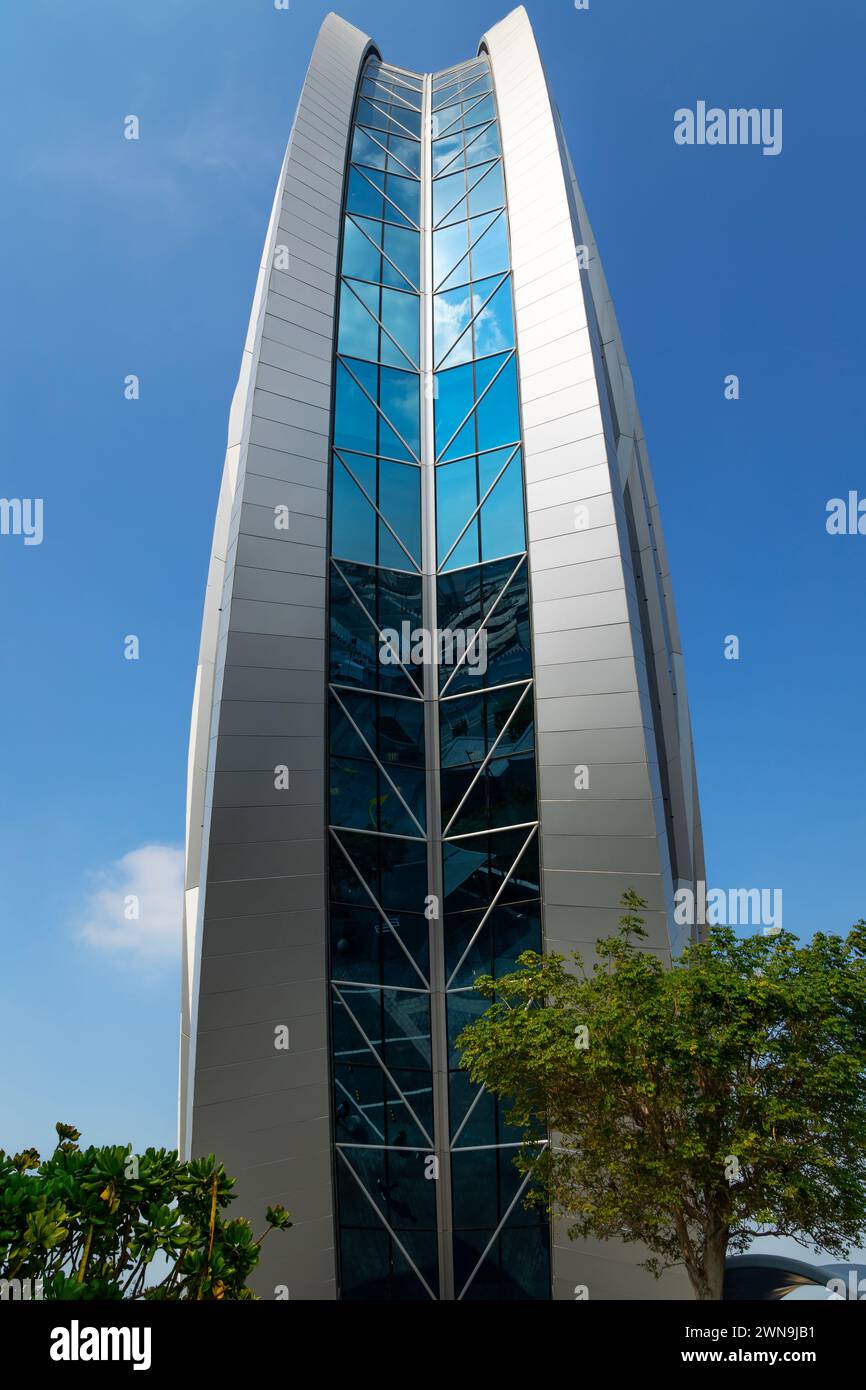Aldar headquarters building abu dhabi hi-res stock photography and ...