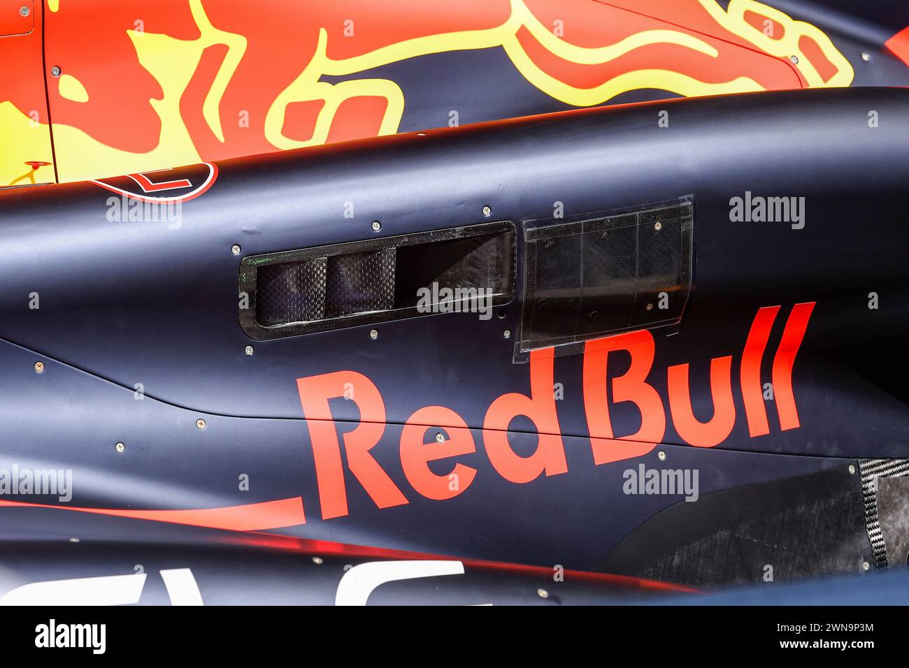 Red Bull Racing RB20, mechanical detail engine, moteur cover ...