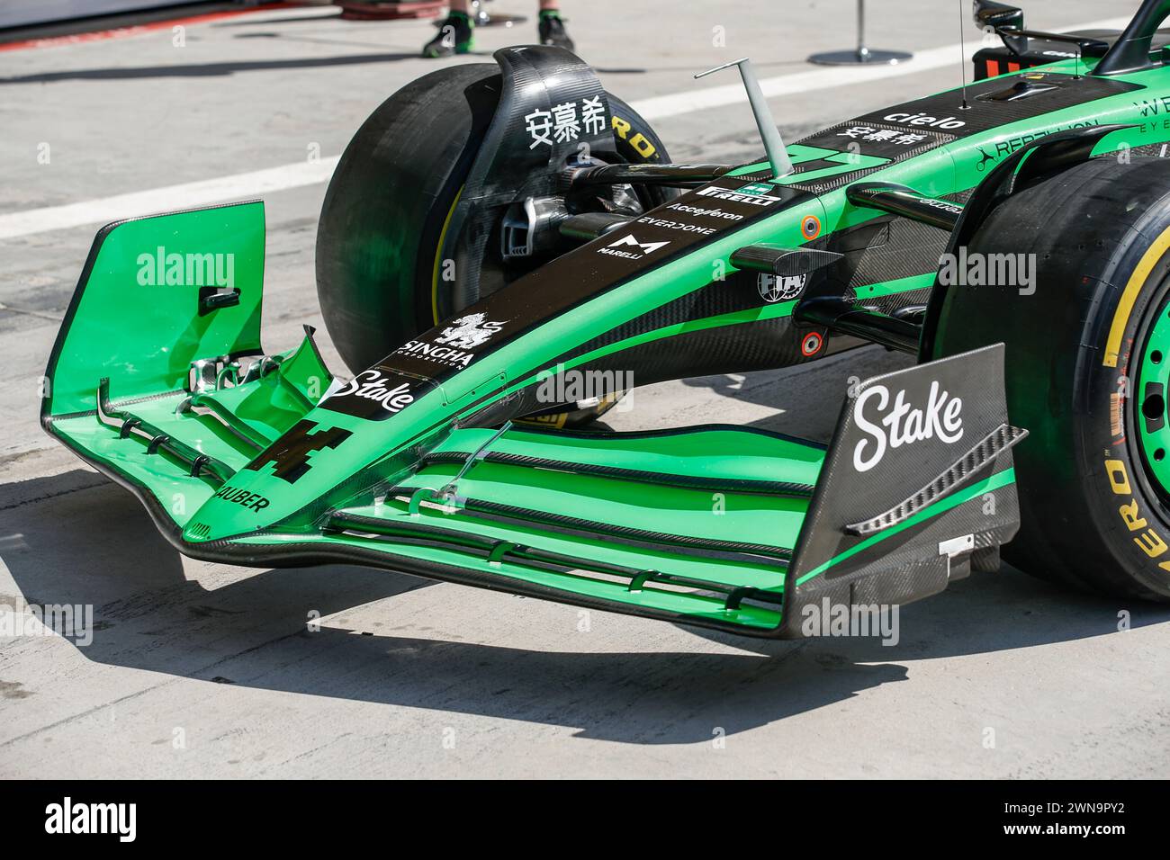 Stake F1 Team Kick Sauber C44, mechanical detail front wing aerodynamism, aerodynamic ...