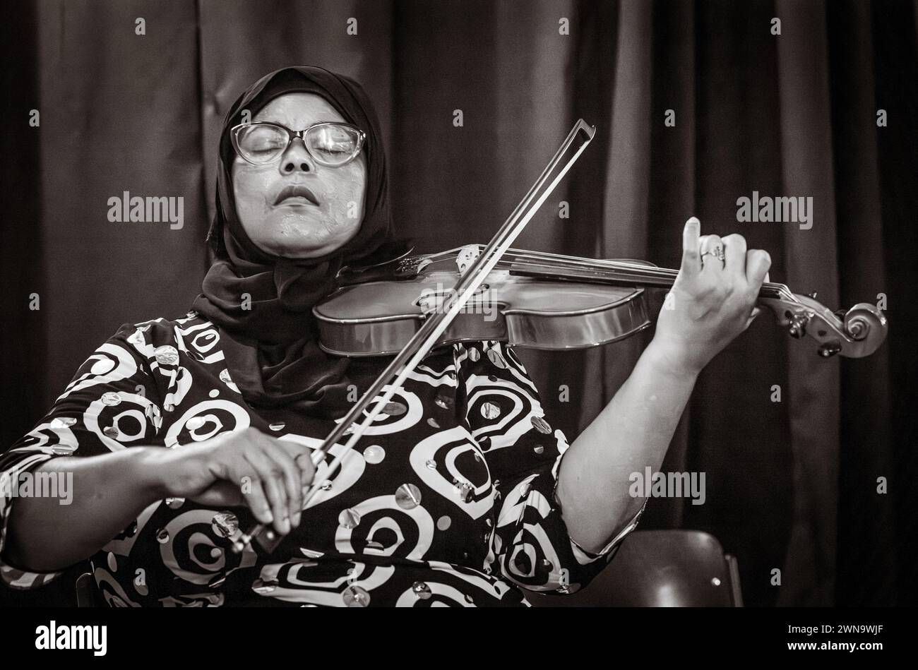 Traditional african musical instrument stringed hi-res stock ...