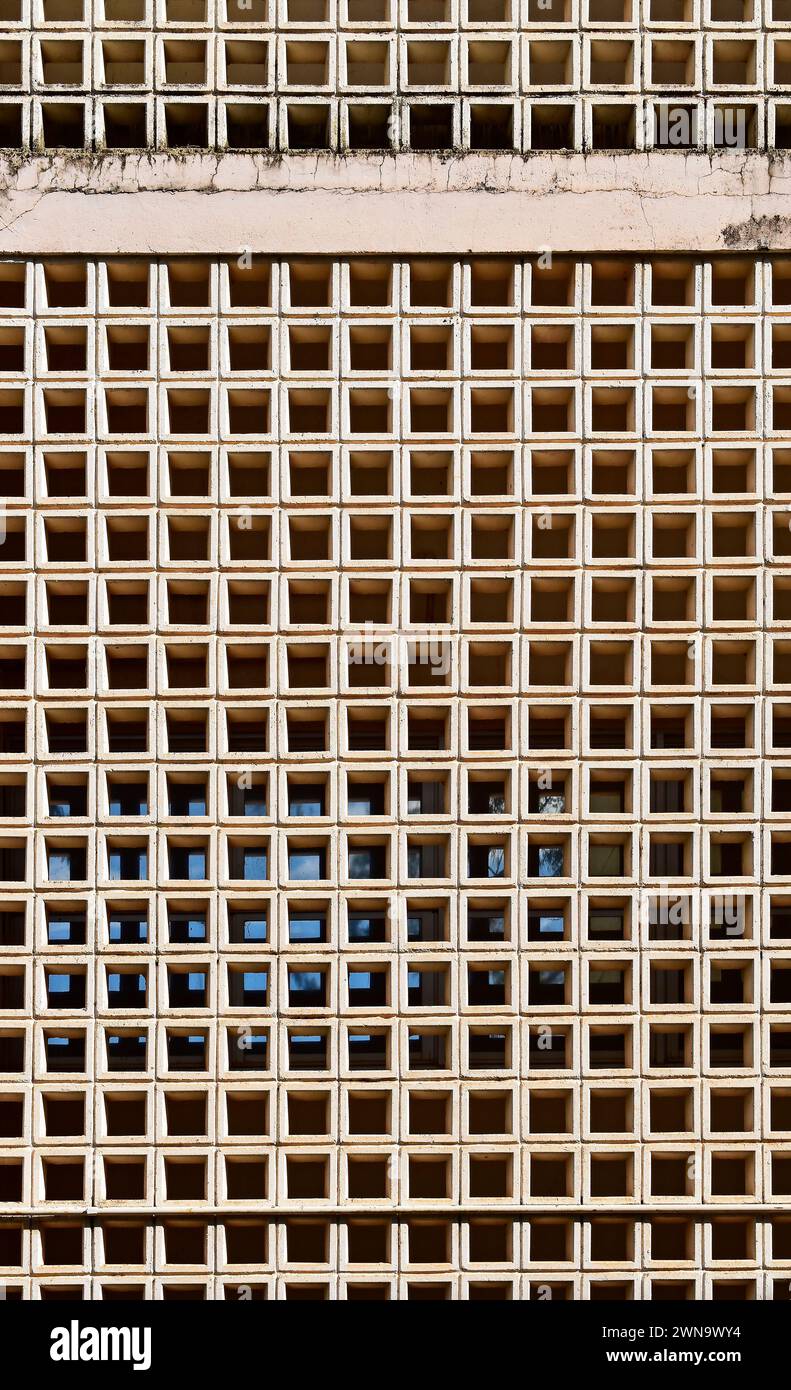 Concrete grid wall surface pattern Stock Photo - Alamy