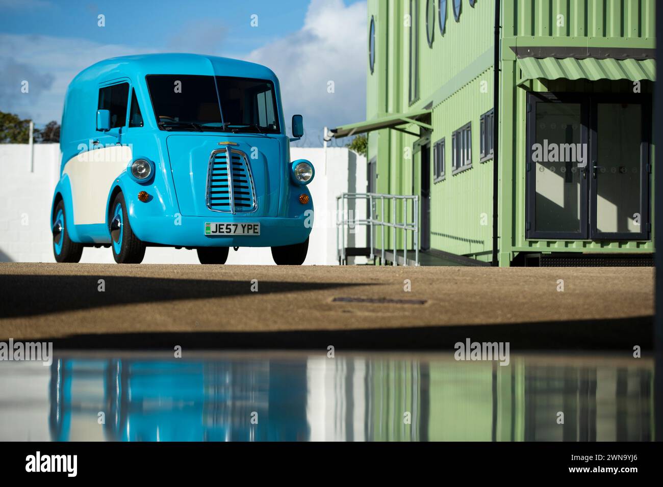 Morris commercial je hi-res stock photography and images - Alamy