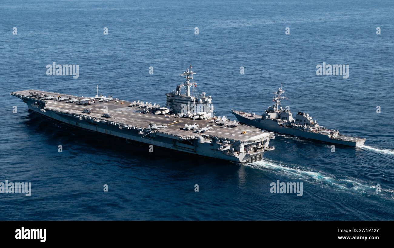 George Washington conducts replenishment-at-sea in the Atlantic Ocean ...