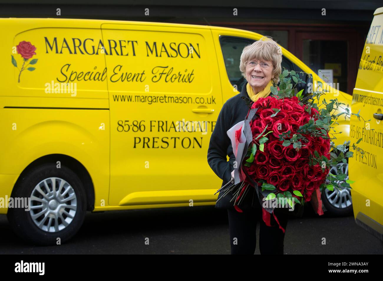 Red rose of lancashire hi-res stock photography and images - Alamy