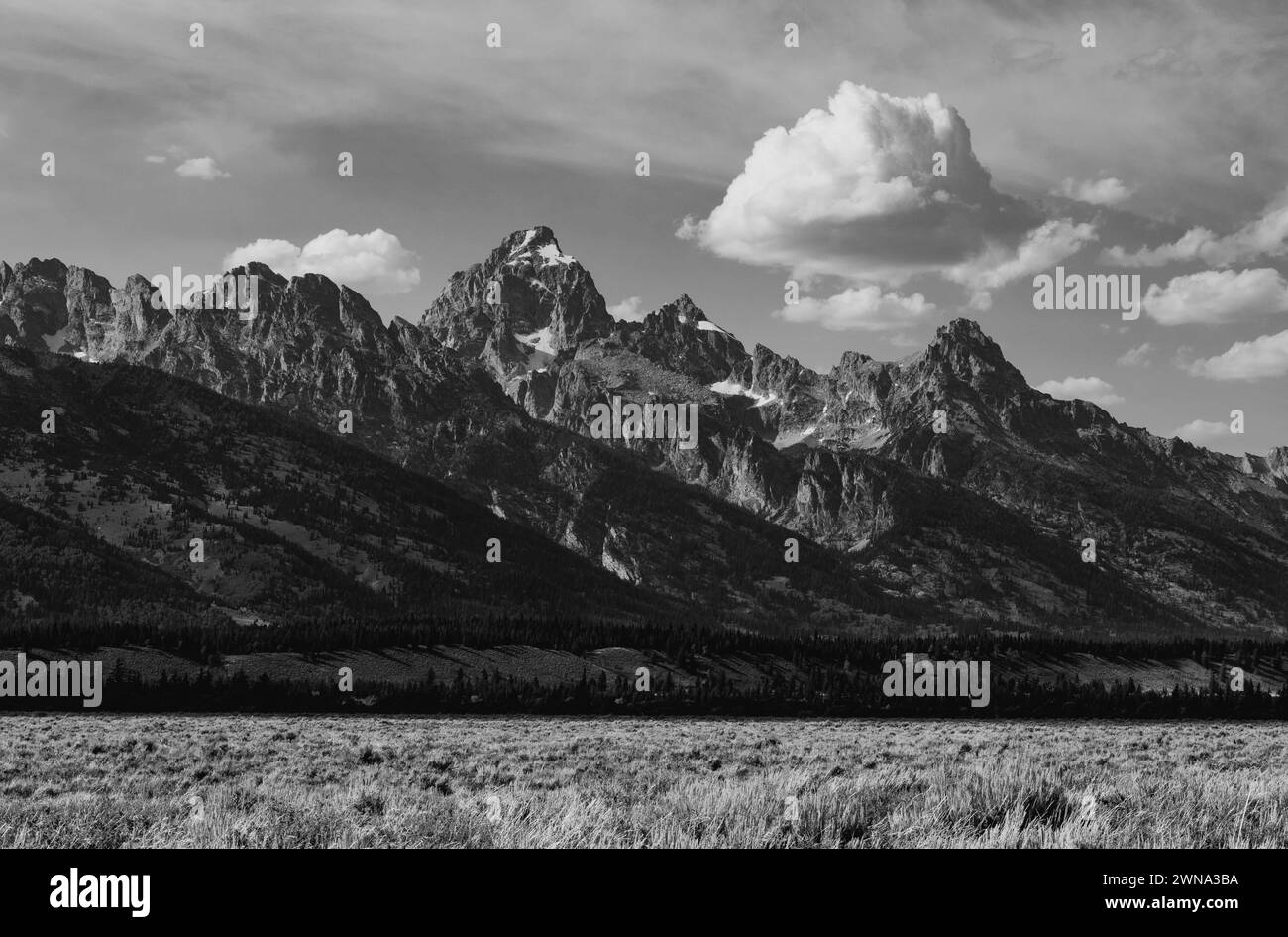 Blue sky mountain Black and White Stock Photos & Images - Alamy