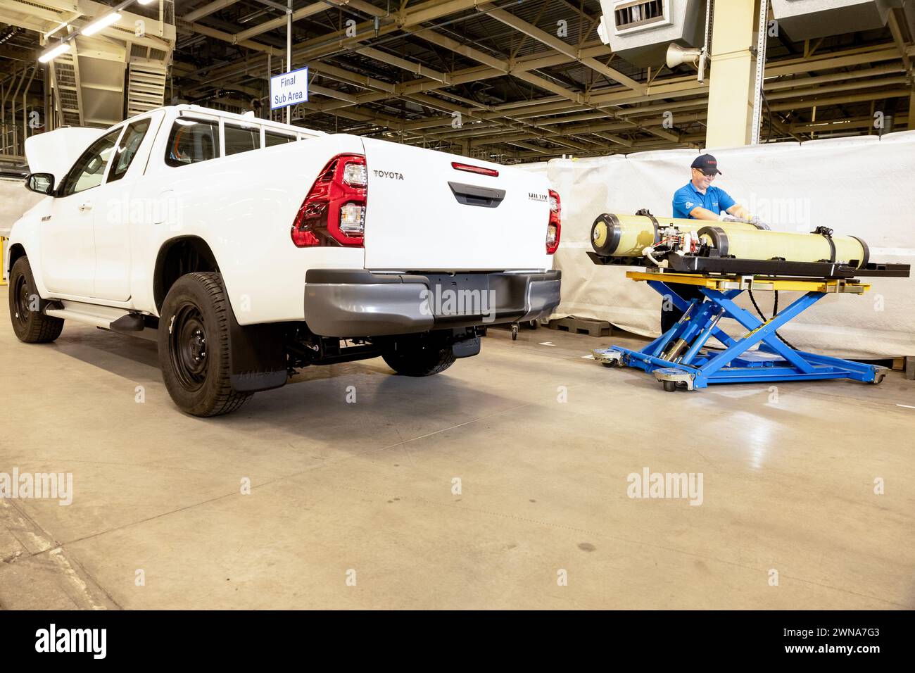 01/09/23 New hydrogen-powered Toyota Hilux at the company’s Burnaston ...