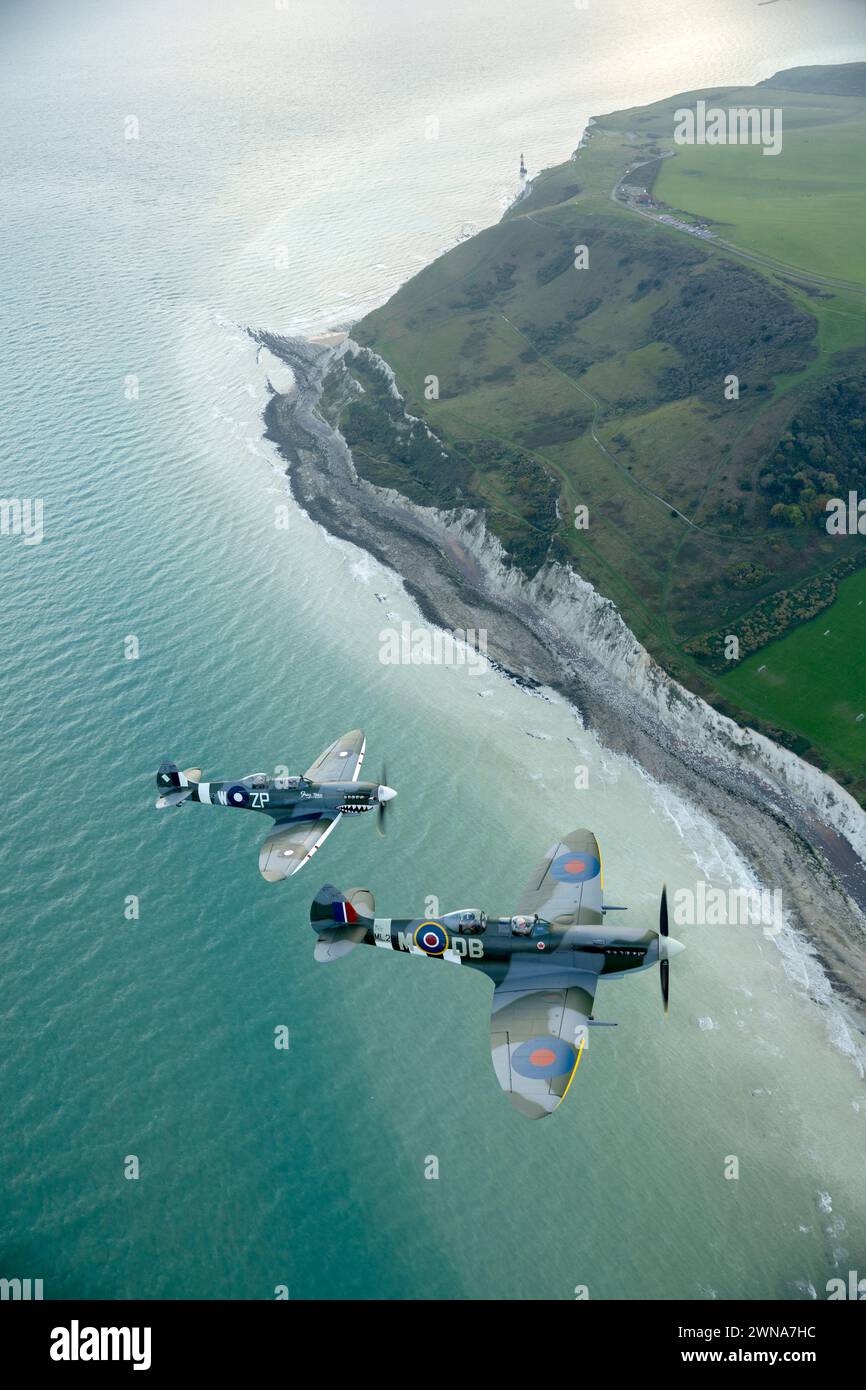 Dover cliffs spitfire hi-res stock photography and images - Alamy