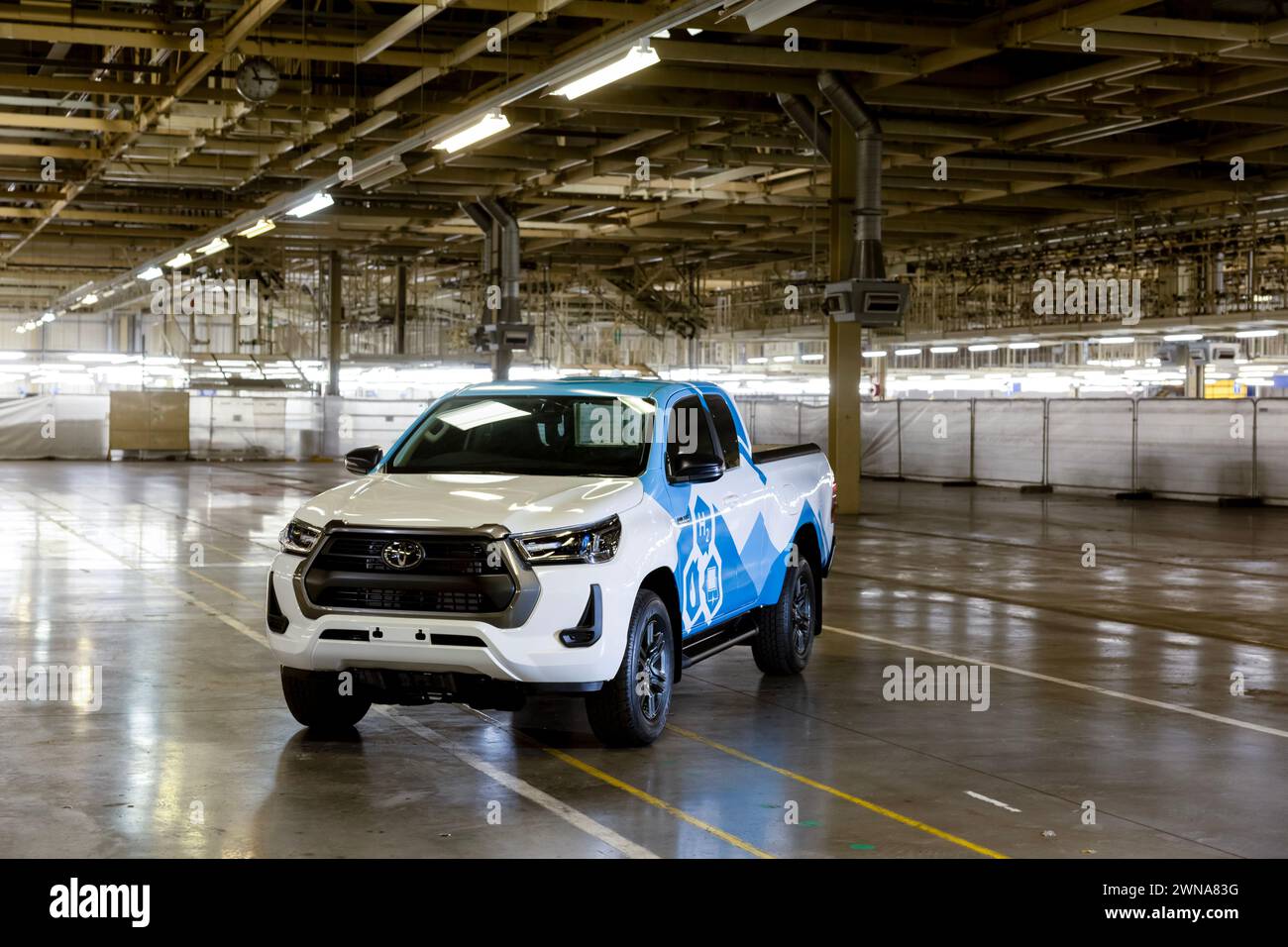 01/09/23 New hydrogen-powered Toyota Hilux at the company’s Burnaston ...