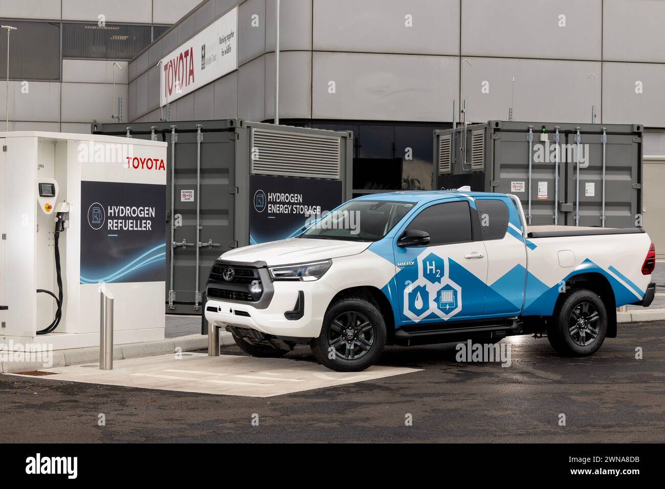 01/09/23 New hydrogen-powered Toyota Hilux at the company’s Burnaston ...