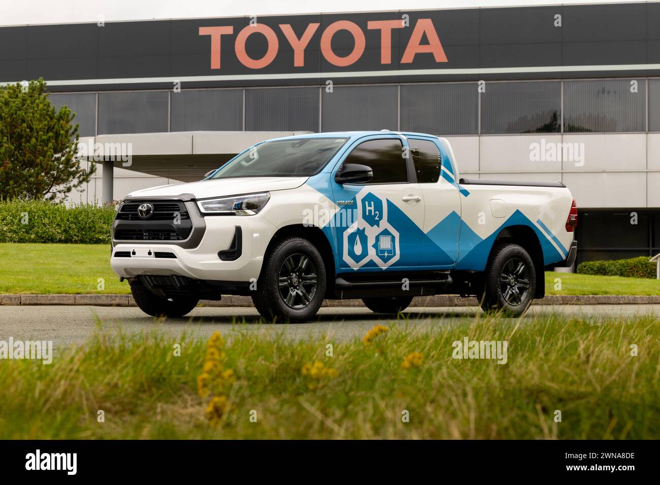 Hydrogen hilux hi-res stock photography and images - Alamy
