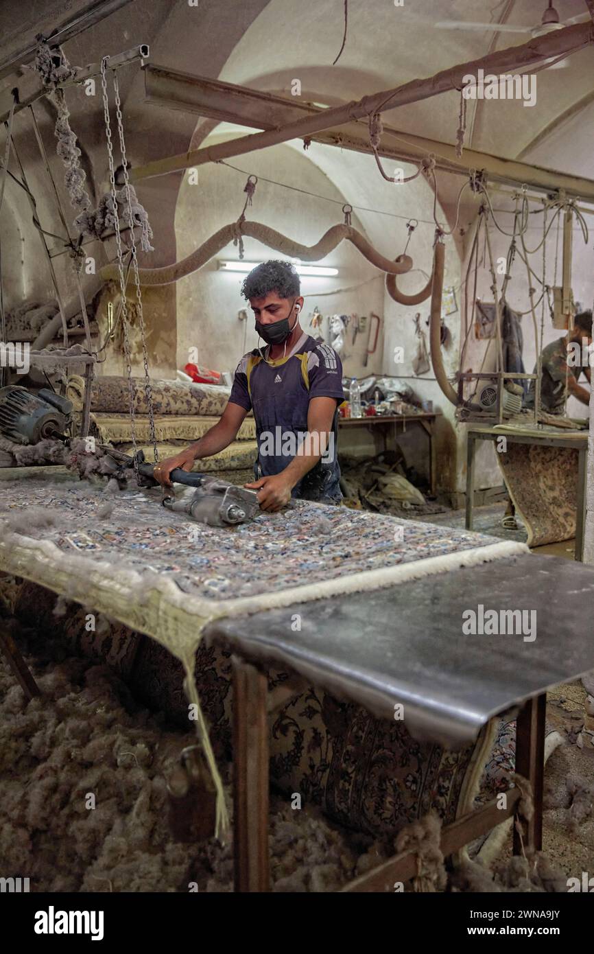 Carpet making industry hi-res stock photography and images - Alamy