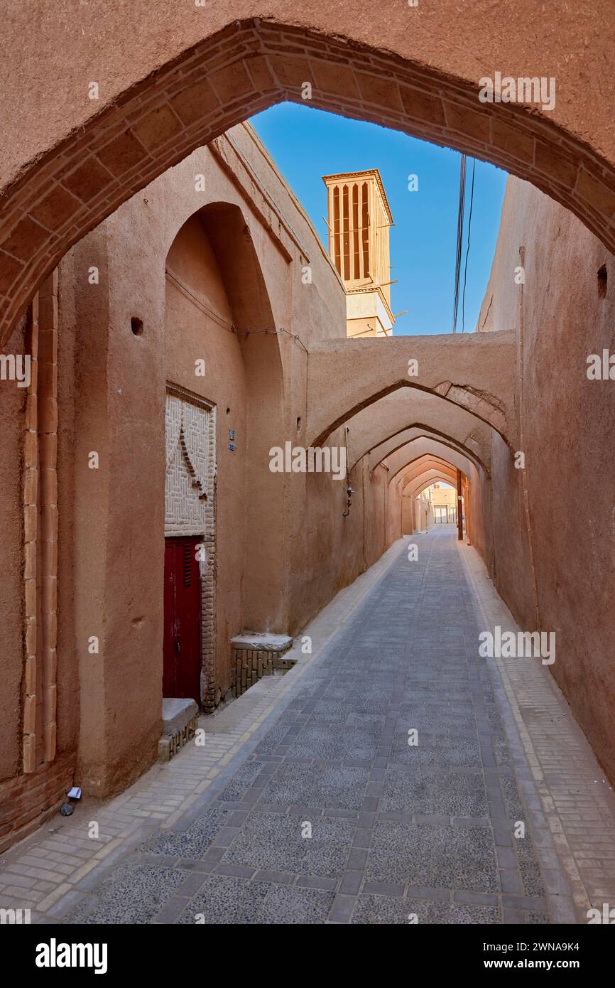 Alley view arch historical hi-res stock photography and images - Alamy