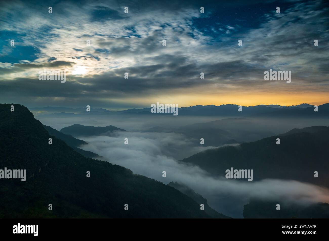 The sea of clouds on a quiet moonlit night makes you feel unpredictable ...