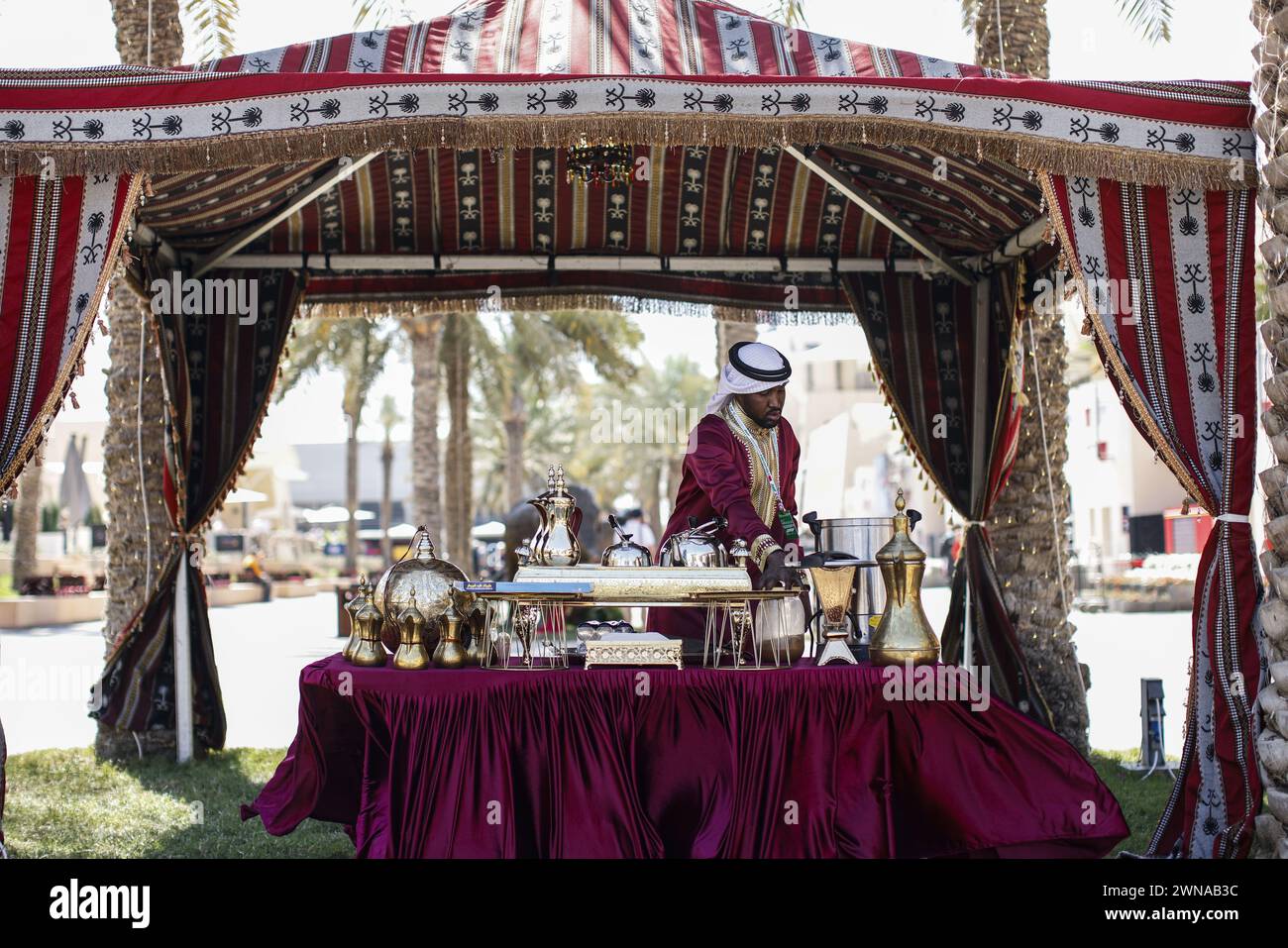 Bahrain paddock ambiance during the Formula 1 Gulf Air Bahrain Grand ...