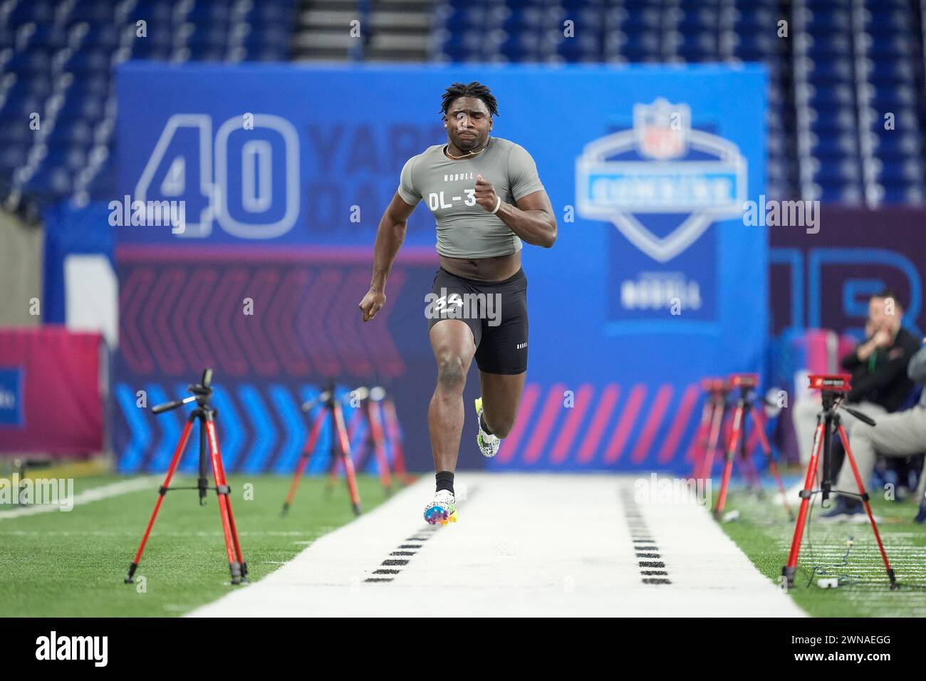 Houston Christian defensive lineman Jalyx Hunt runs the 40-yard dash at ...