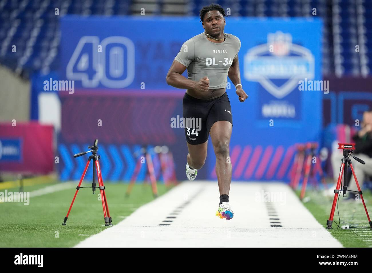 Houston Christian defensive lineman Jalyx Hunt runs the 40-yard dash at ...