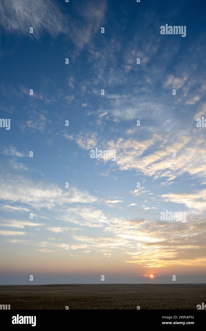 Sunrise over the prairie Stock Photo - Alamy