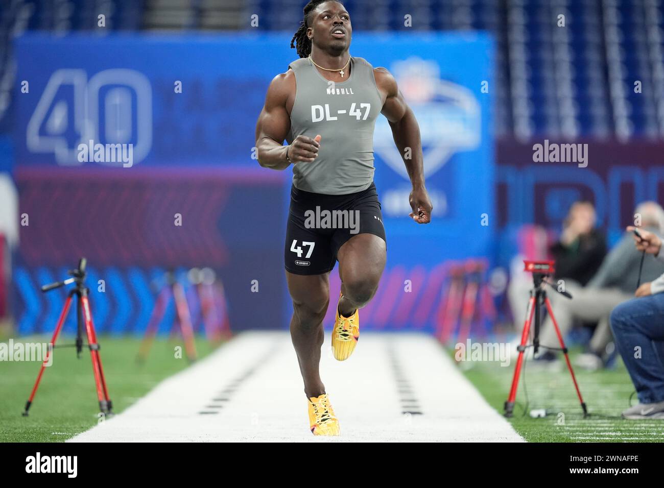 Troy defensive lineman Javon Solomon runs the 40-yard dash at the NFL ...