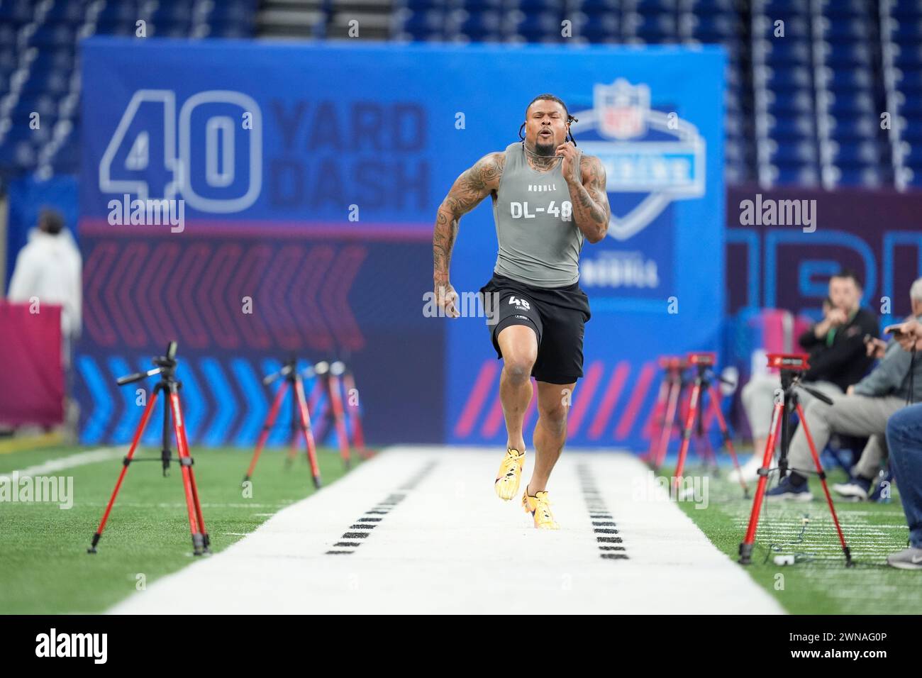 Clemson defensive lineman Xavier Thomas runs the 40-yard dash at the ...