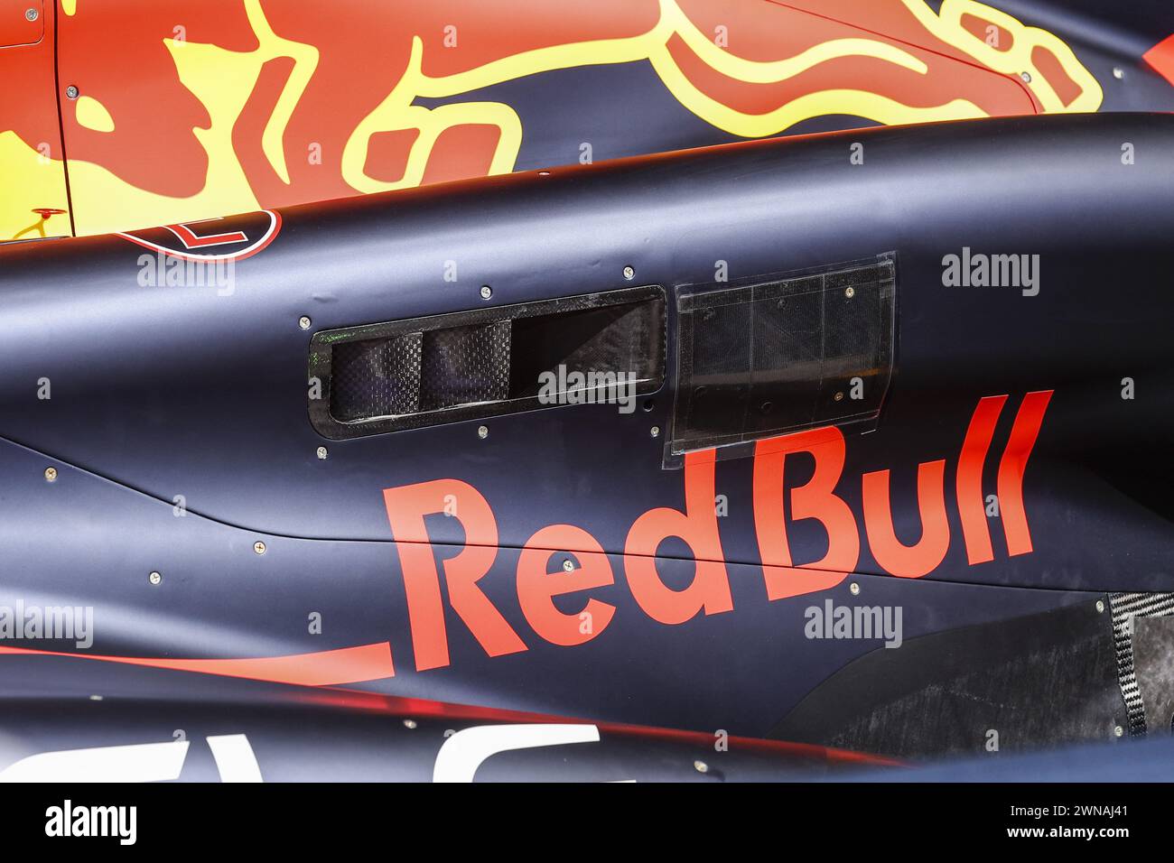 Red Bull Racing RB20, mechanical detail engine, moteur cover ...