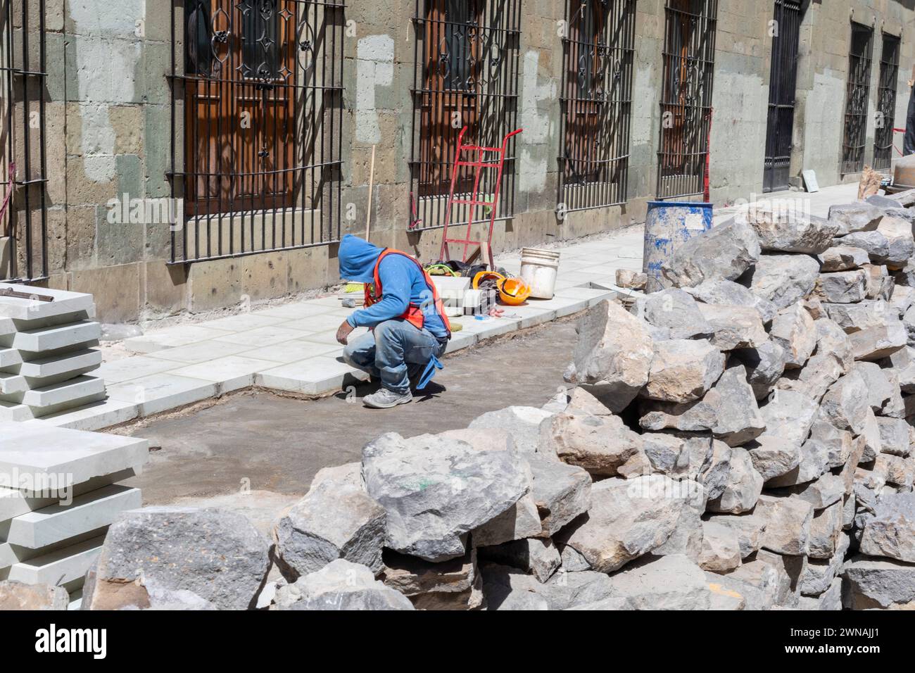 Work done by hand hi-res stock photography and images - Alamy