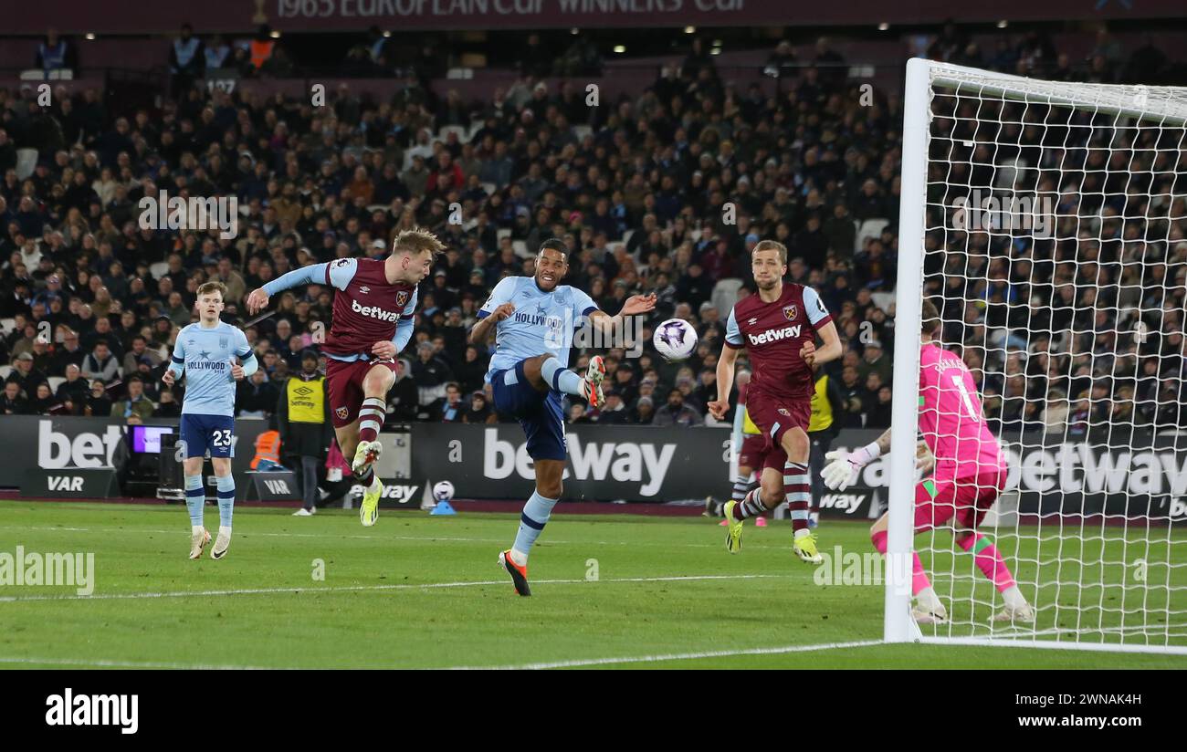 Goal 3 1 Jarrod Bowen Of West Ham United Scores To Complete His Hat