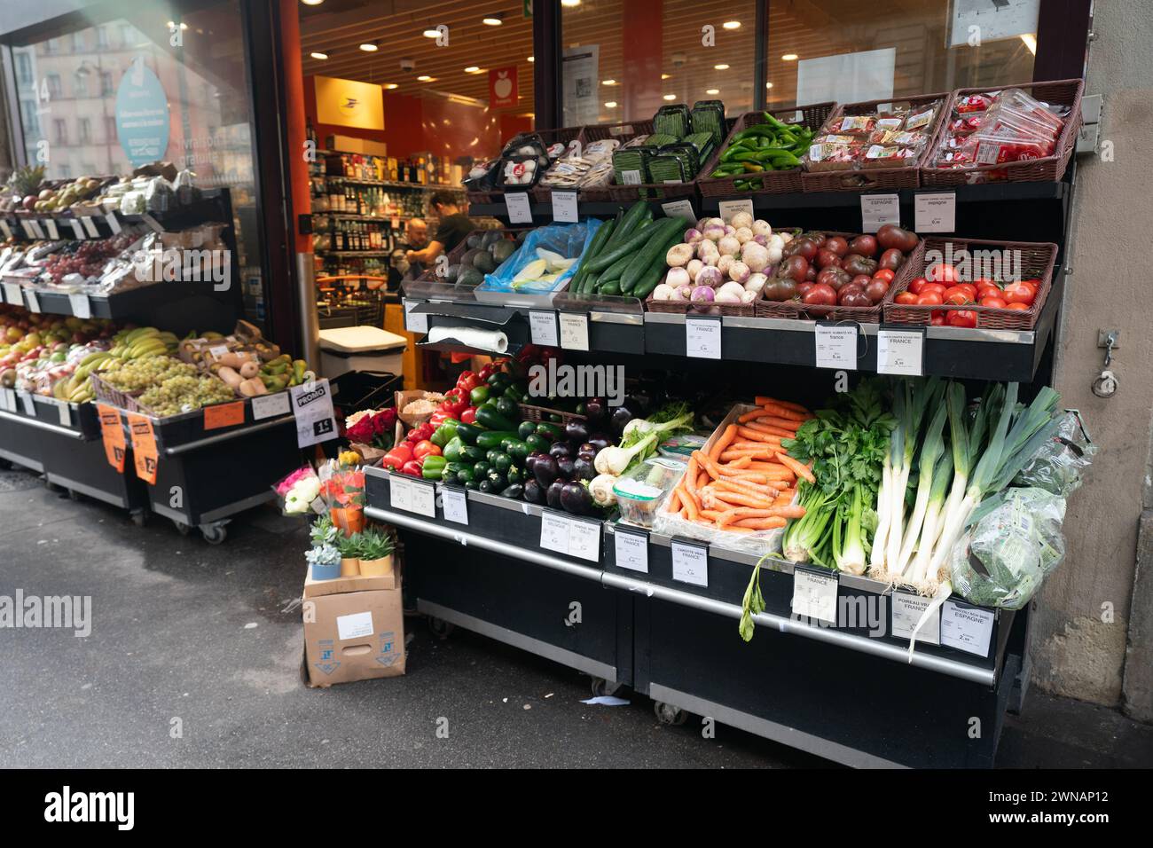 Street food open market in Paris, France Stock Photo - Alamy