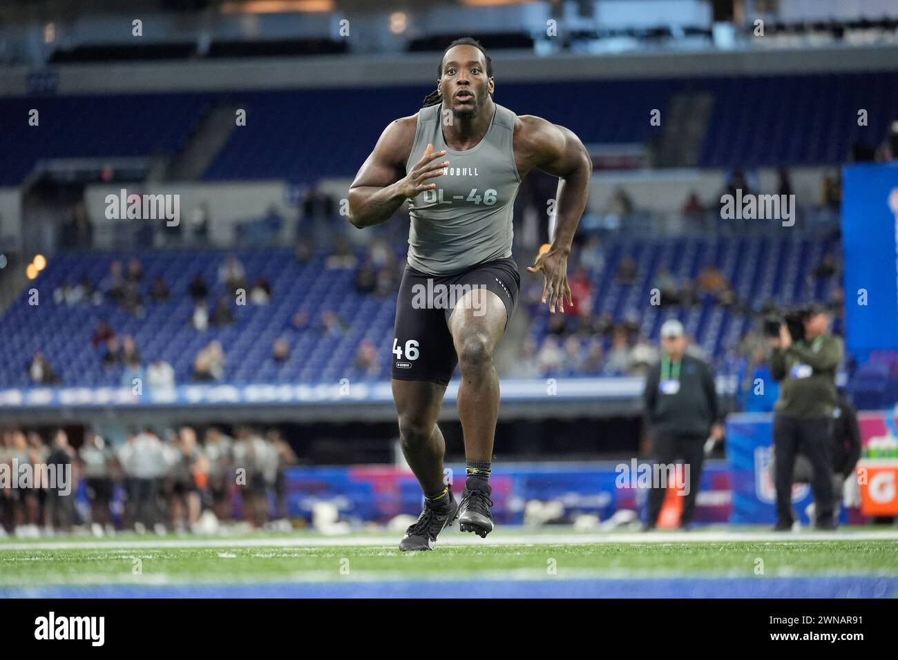 Missouri defensive lineman Darius Robinson runs a drill at the NFL ...