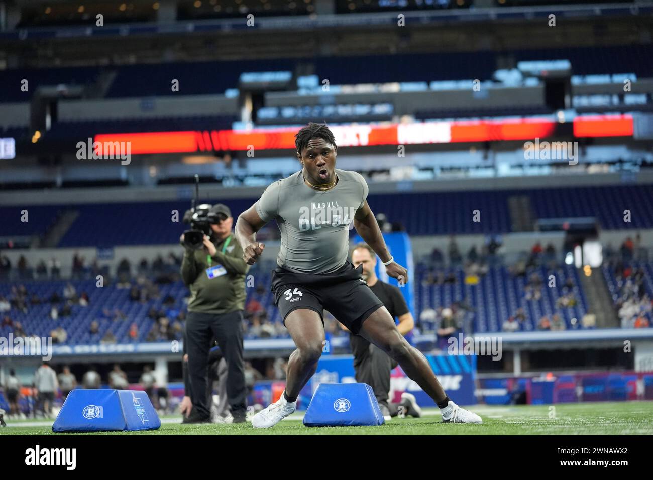 Houston Christian defensive lineman Jalyx Hunt runs a drill at the NFL ...