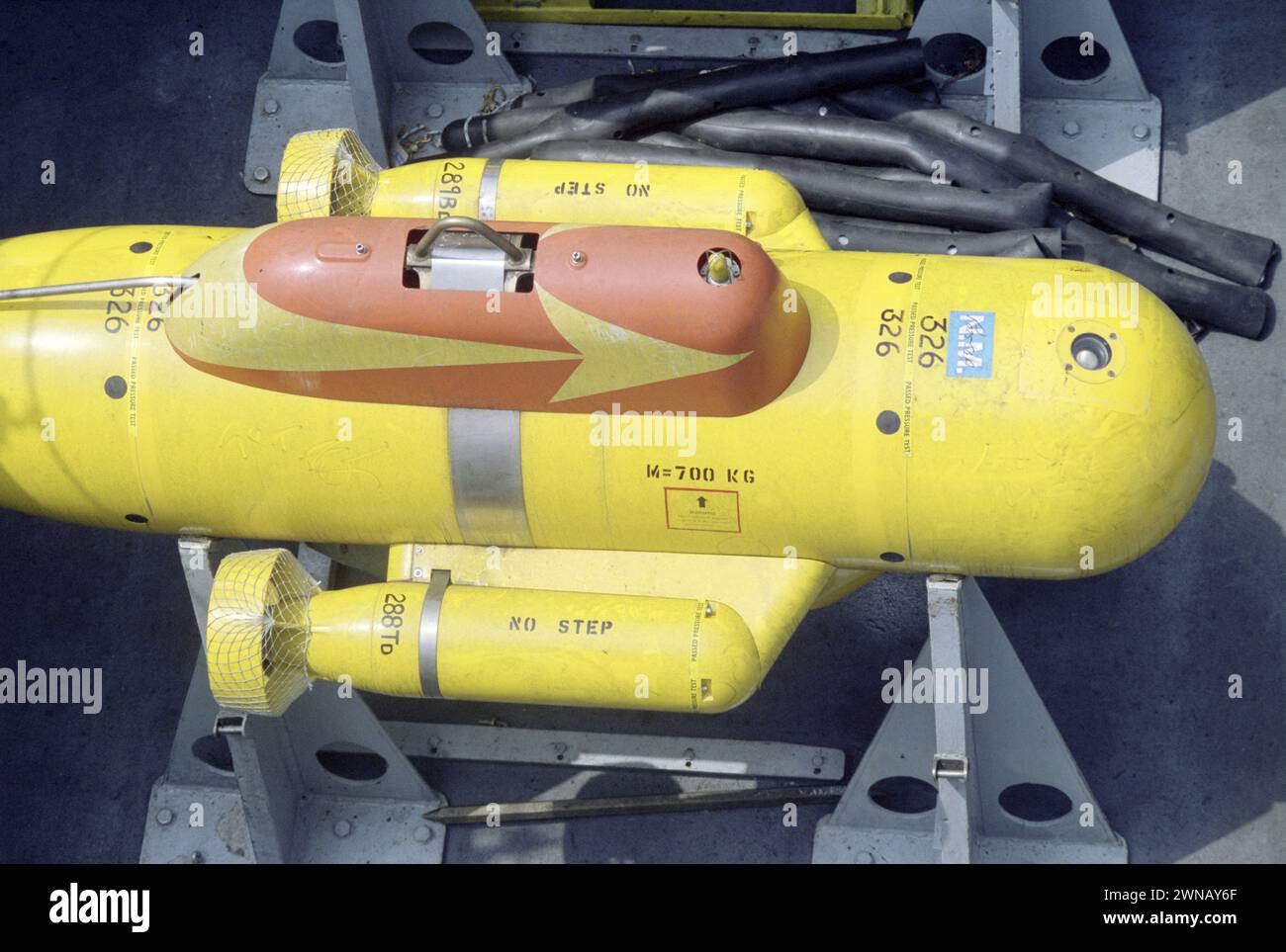 Submarine in the desert hi-res stock photography and images - Alamy