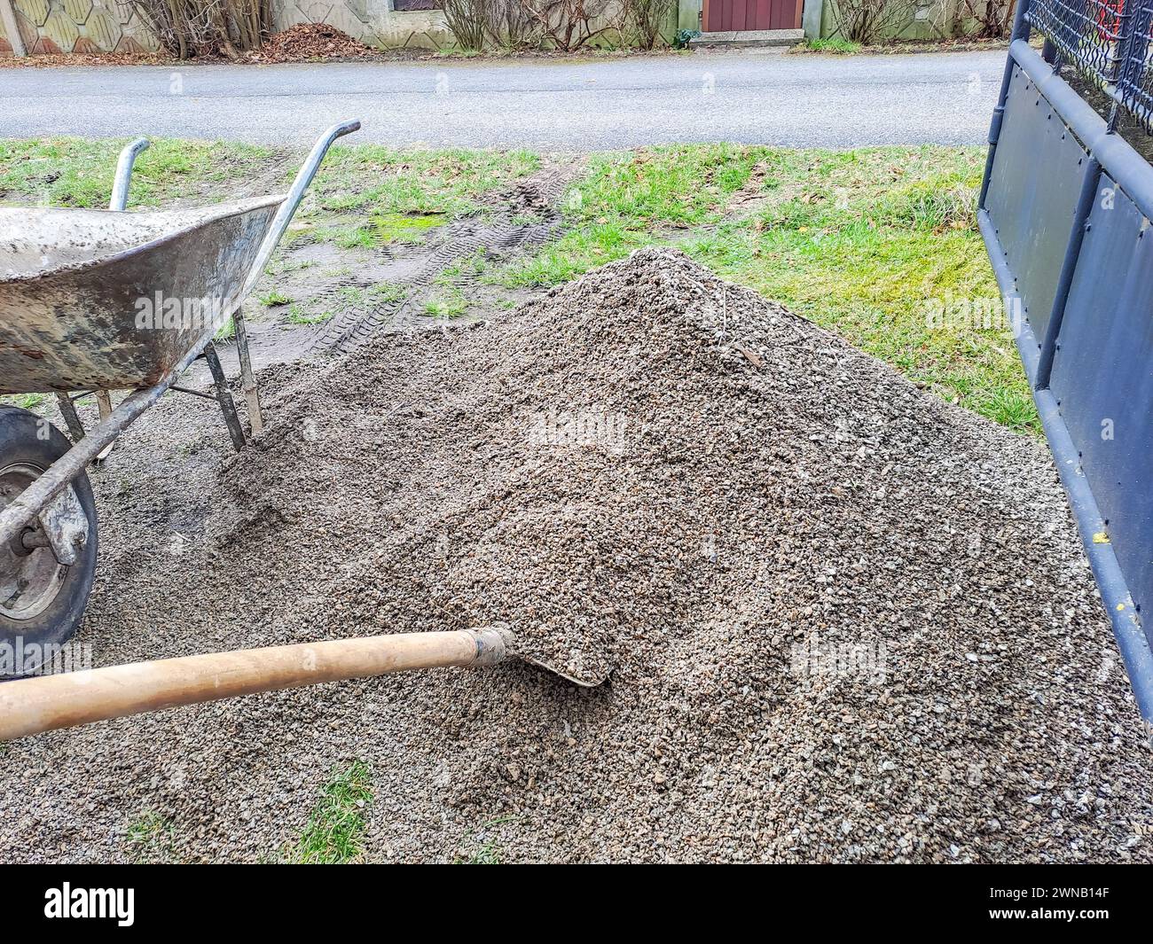 Pile of crushed stones isolated hi-res stock photography and images - Alamy