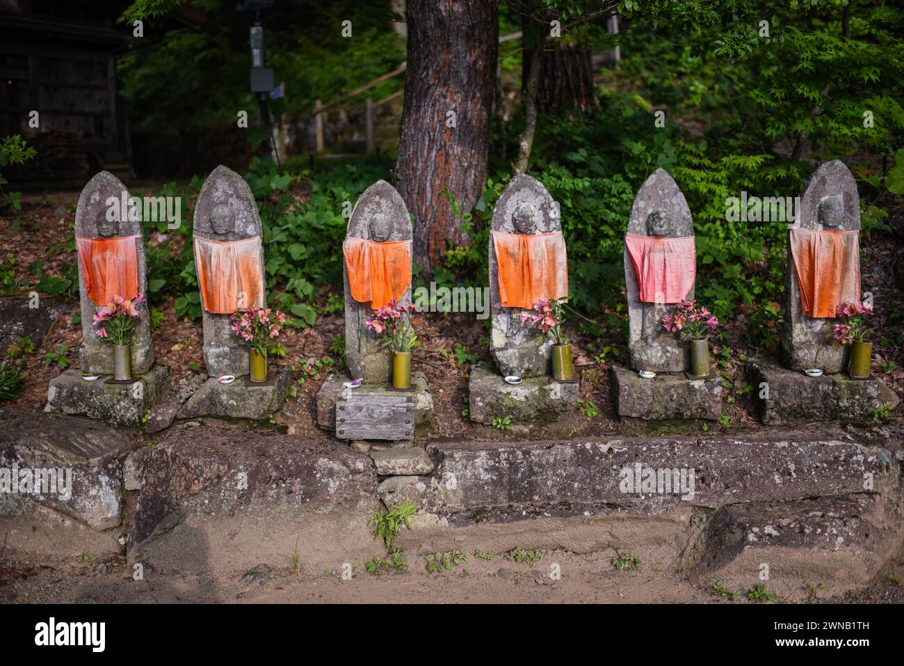 Six statues of jizo hi-res stock photography and images - Alamy