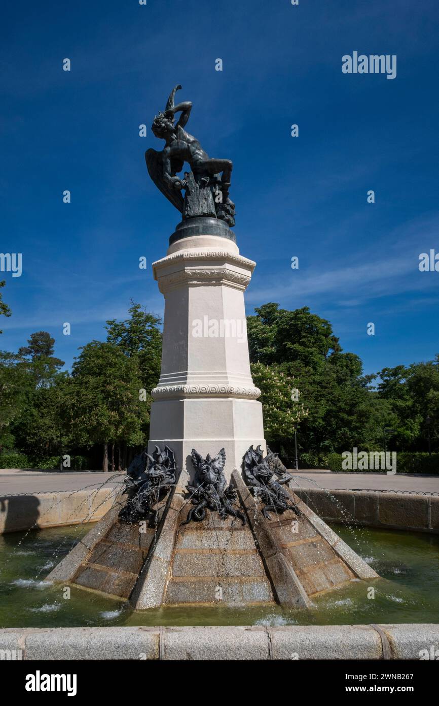 The Fallen Angel Statue - El Retiro - Madrid Spain Stock Photo - Alamy