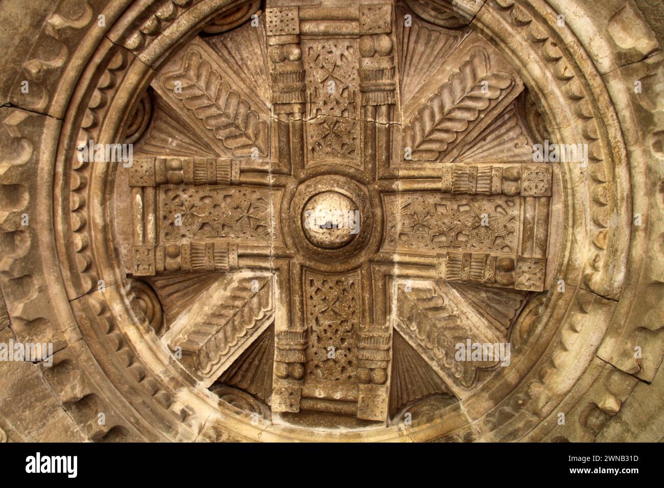 Antique ceiling rose hi-res stock photography and images - Alamy